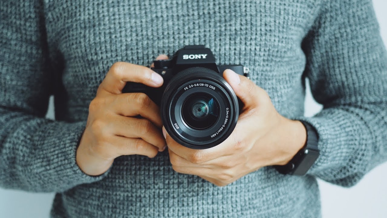 Sony A7 III Review - YouTuber's Perspective - Web Designer and Logo ...
